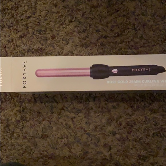 Hair | Brand New Foxybae 25 Mm Curling Wand | Poshmark